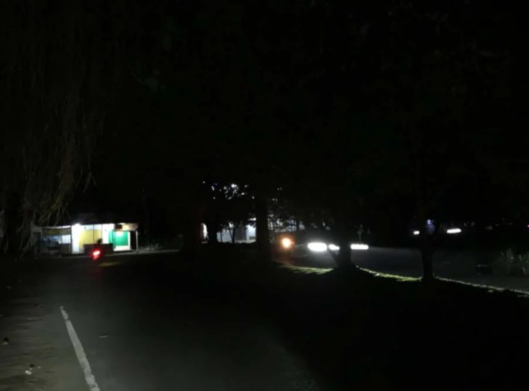 Jalan Gubernur Sewaka Tasikmalaya Minim Penerangan, Warga Keluhkan ...